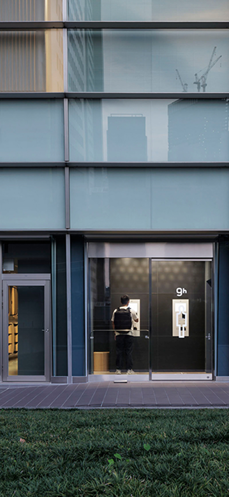 Contact | 9h nine hours